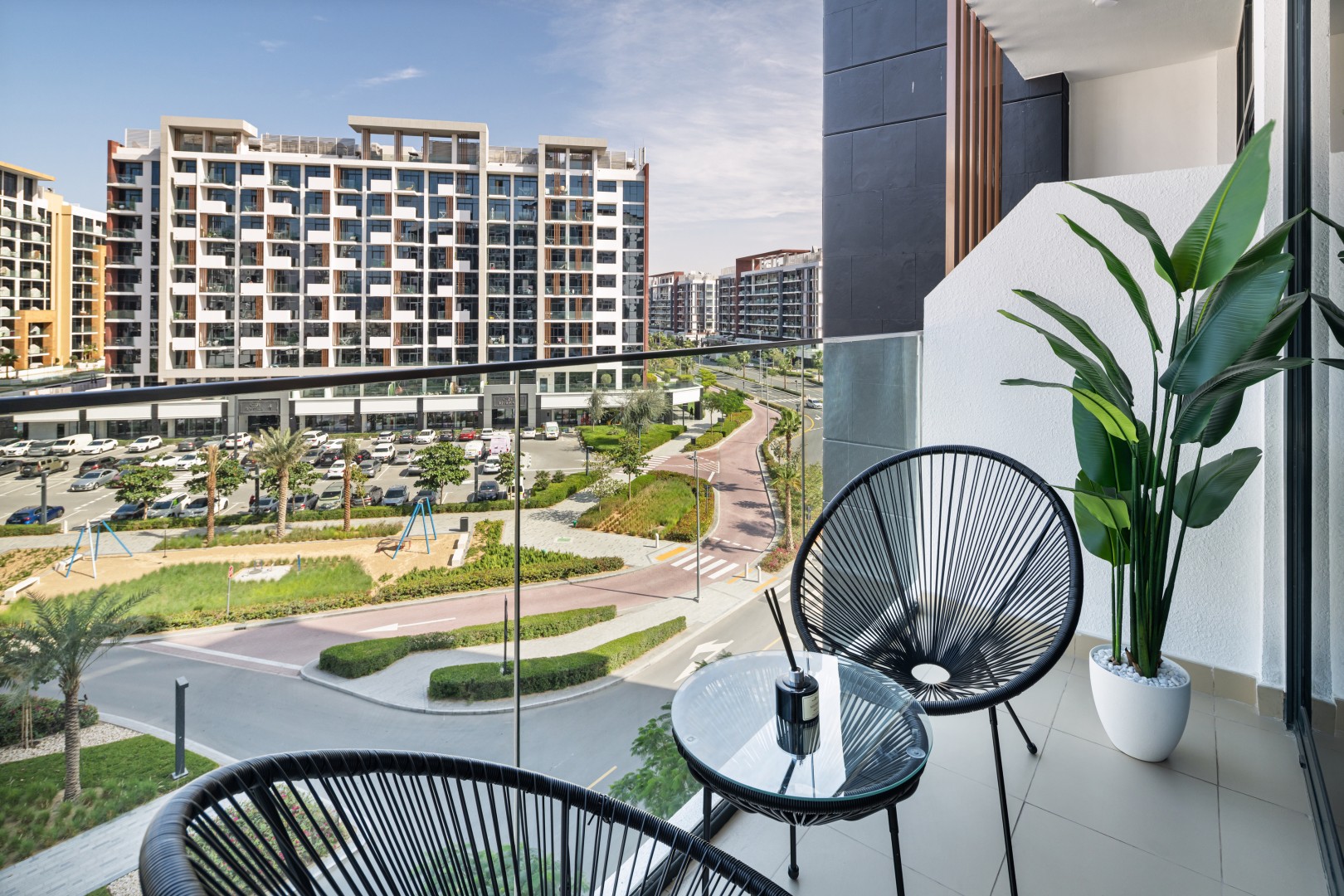 Newly Furnished Studio in Azizi Riviera One - Oak Holiday